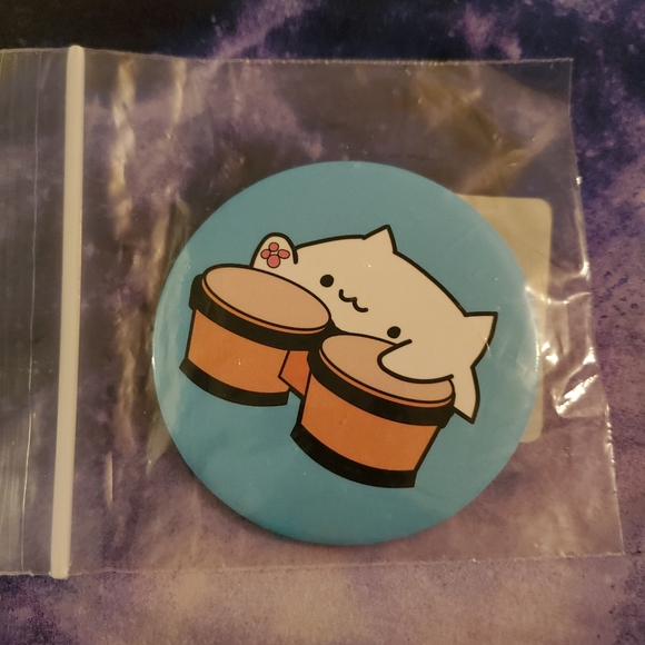 Hot Topic | Accessories | Nwt Bongo Cat Button | Poshmark